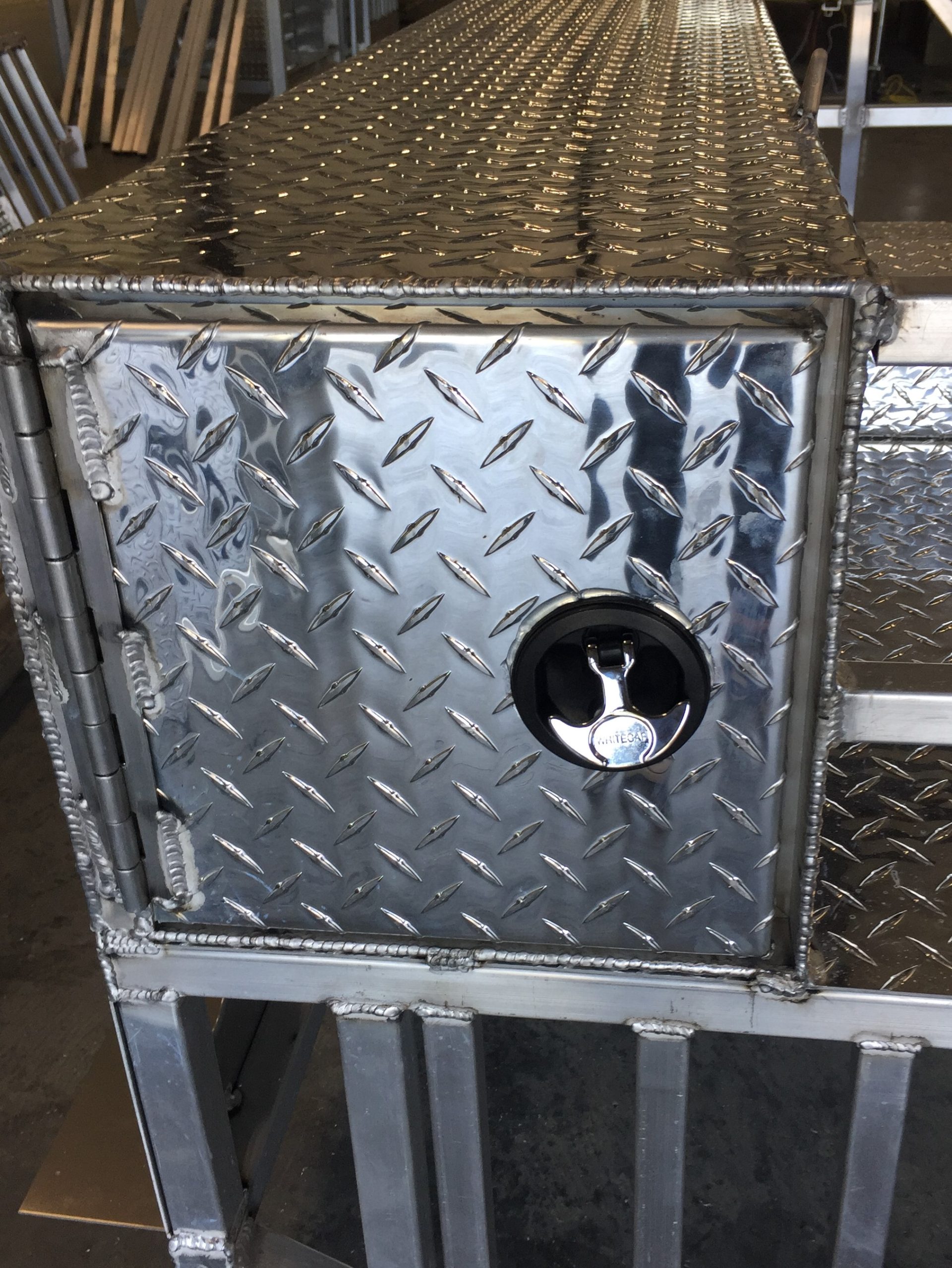 Dog Box Accessories - Wall 2 Wall Manufacturing