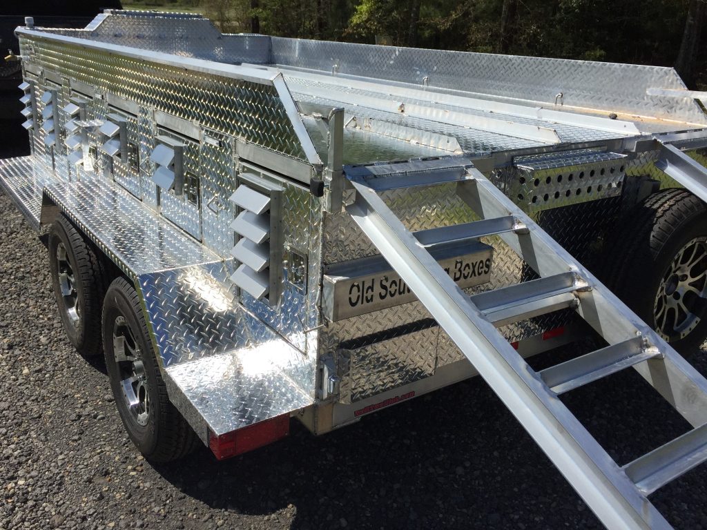 Dog Trailers - Wall 2 Wall Manufacturing