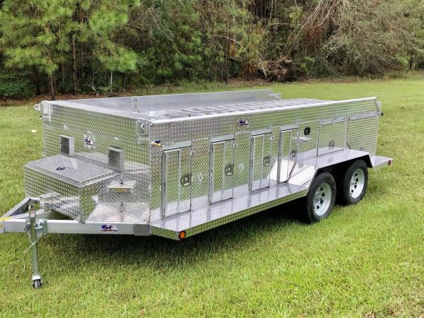 Dog Trailers - Wall 2 Wall Manufacturing