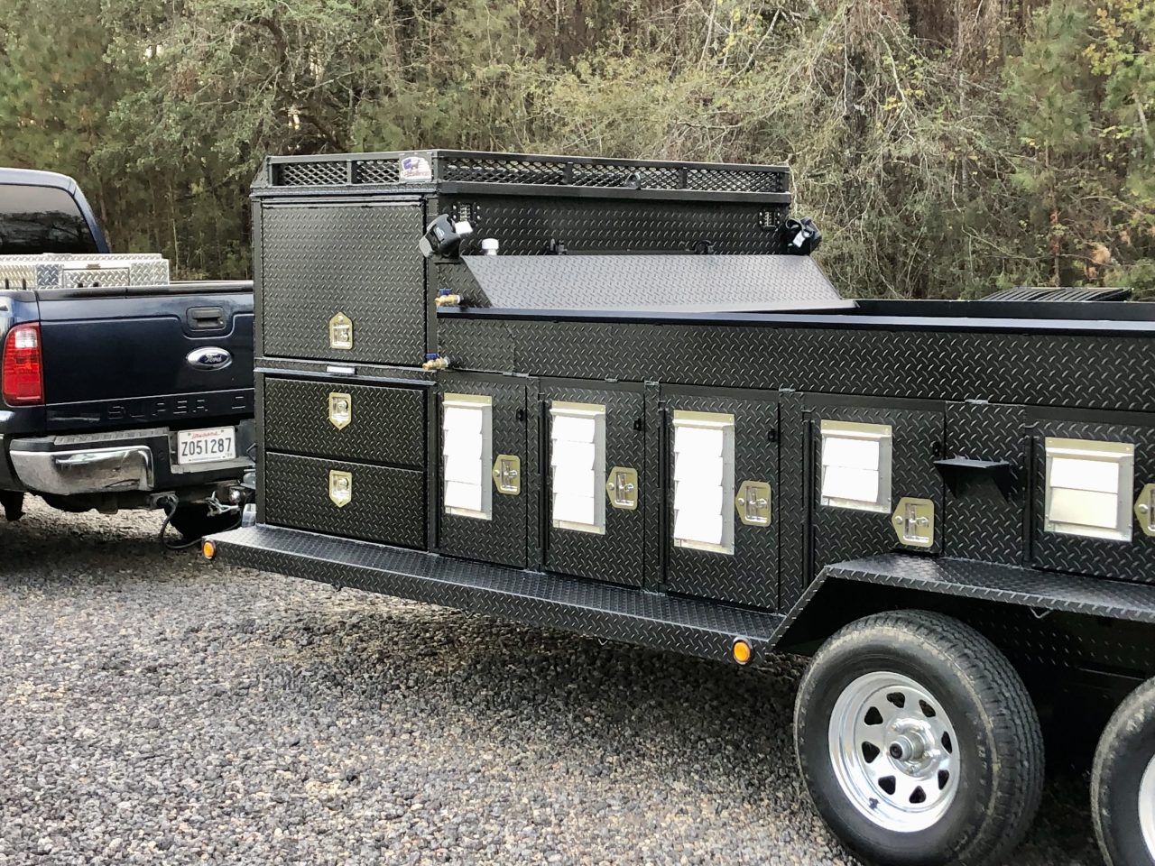 Dog Trailers - Wall 2 Wall Manufacturing